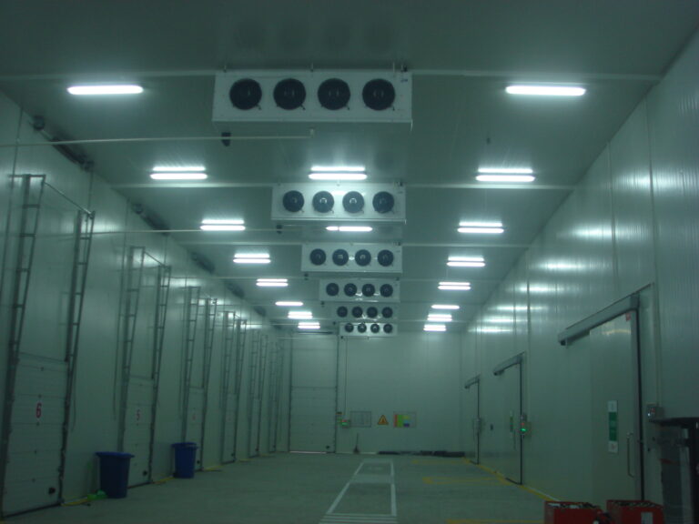 Coldroom condensing unit & doors factory